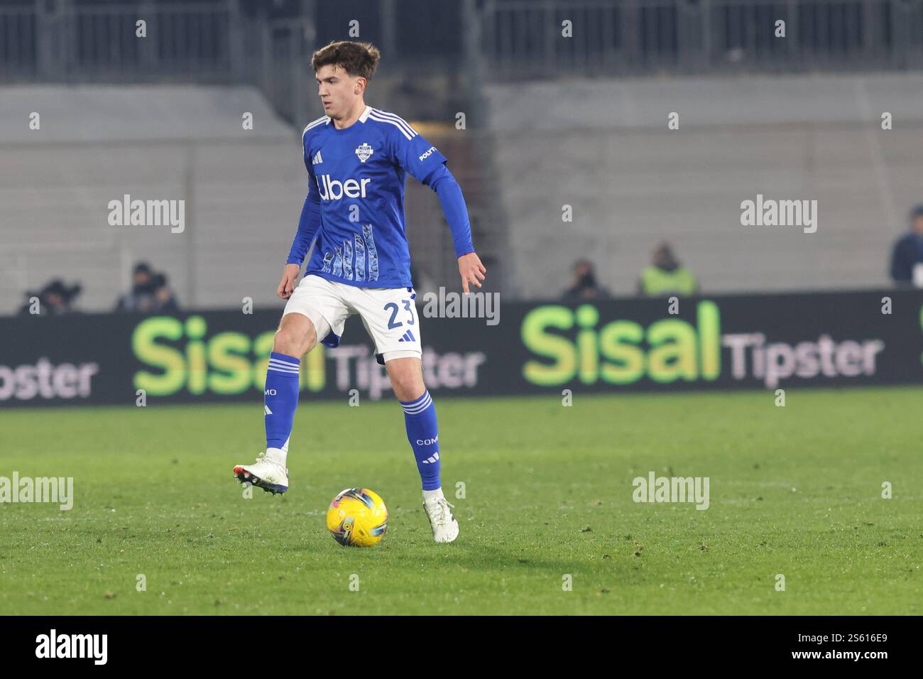 ComoÕs Como 1907's Maximo Perrone in action during the Serie A Enilive ...