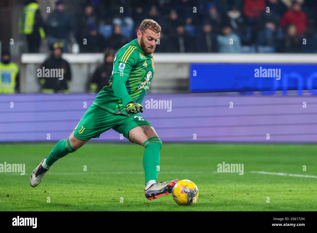Bergamo, Italy. 14th Jan, 2025. Michele Di Gregorio of Juventus FC seen ...