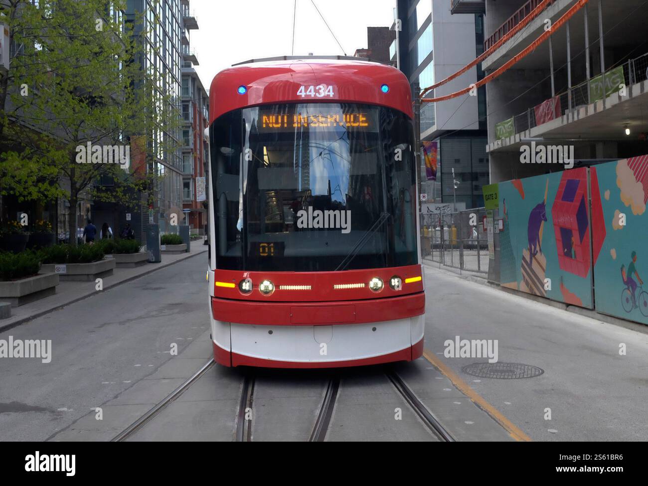 Transportation vehicles in Toronto, Ontario Stock Photo - Alamy