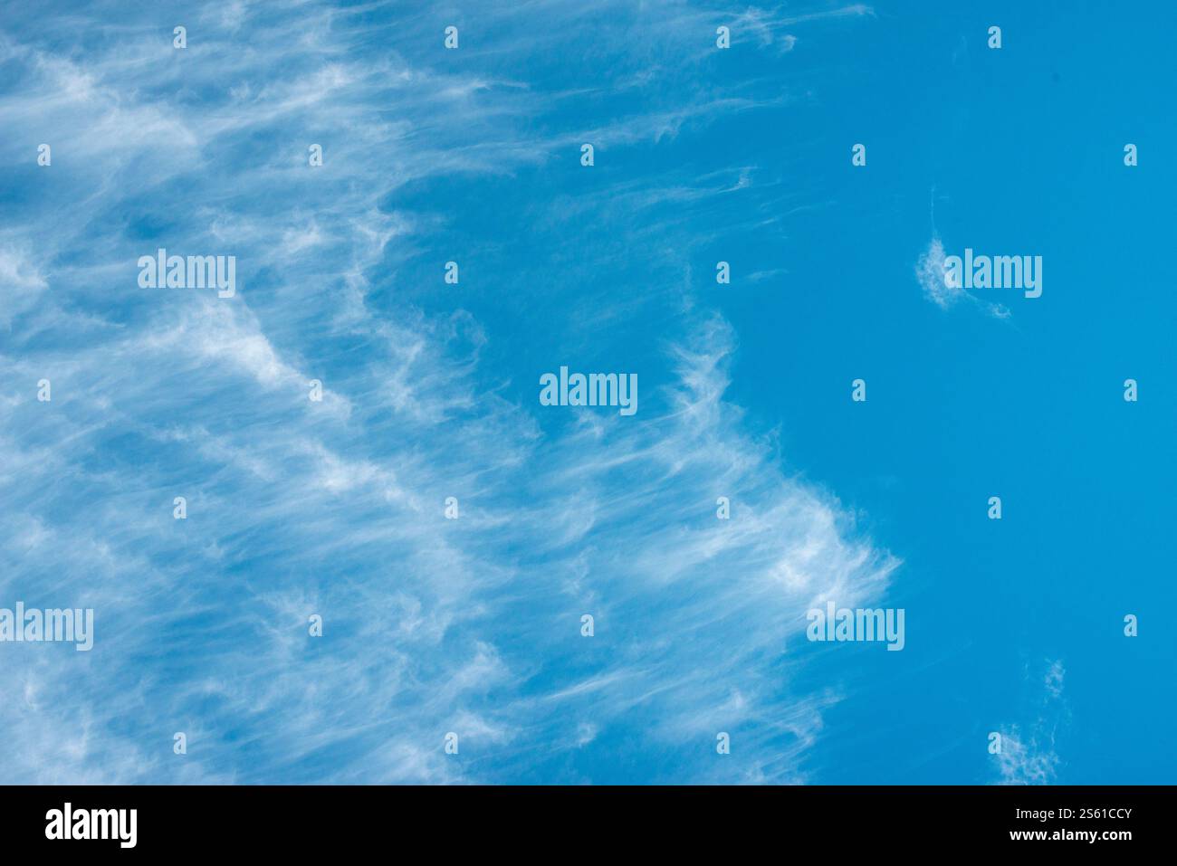Patterns of clouds in a sky as a beautiful background Stock Photo - Alamy