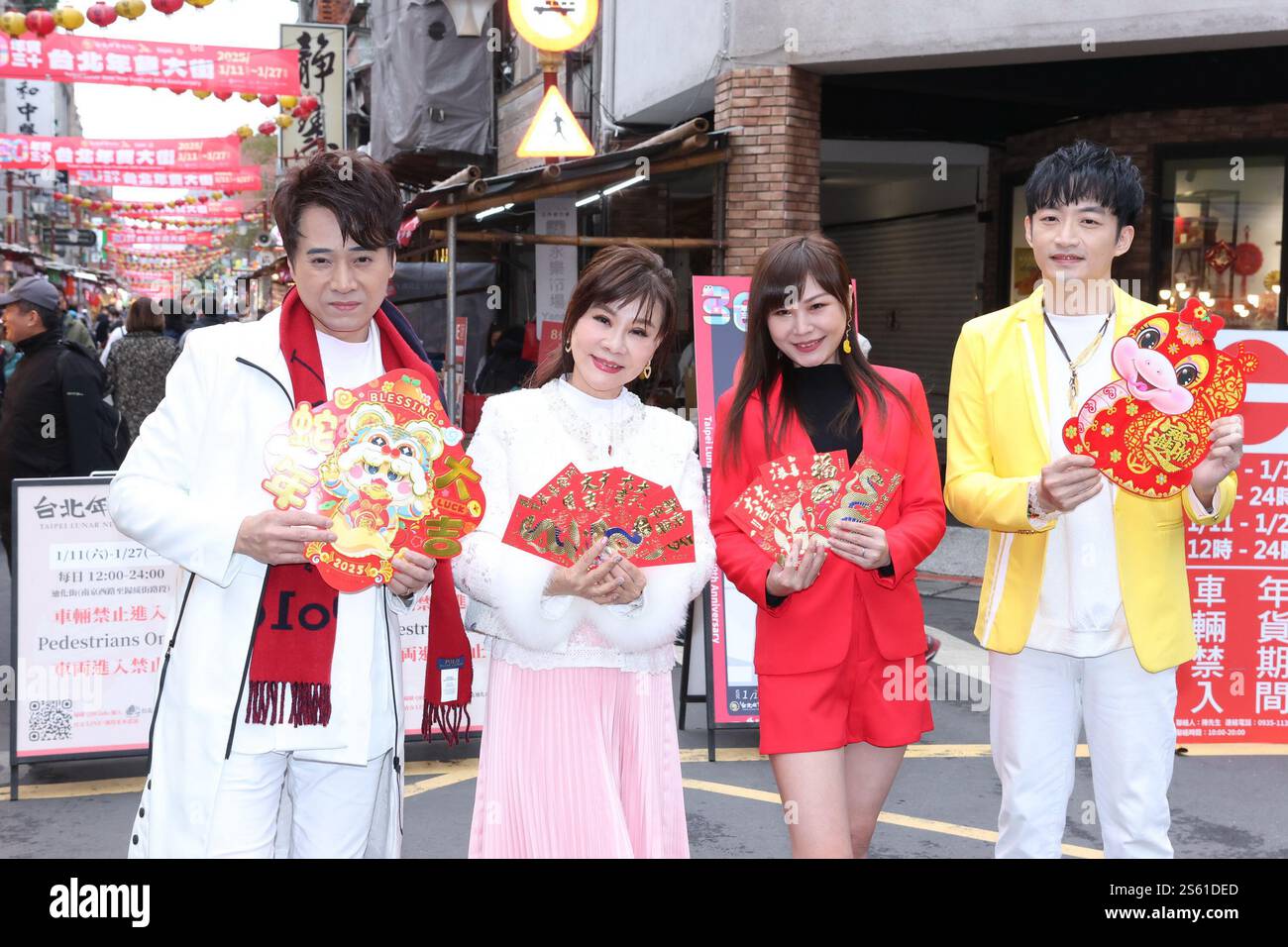 TAIPEI, CHINA - NOVEMBER 15, 2025 - Taiwanese female singer Long Qianyu and Lin Xiuqi and Ye ...