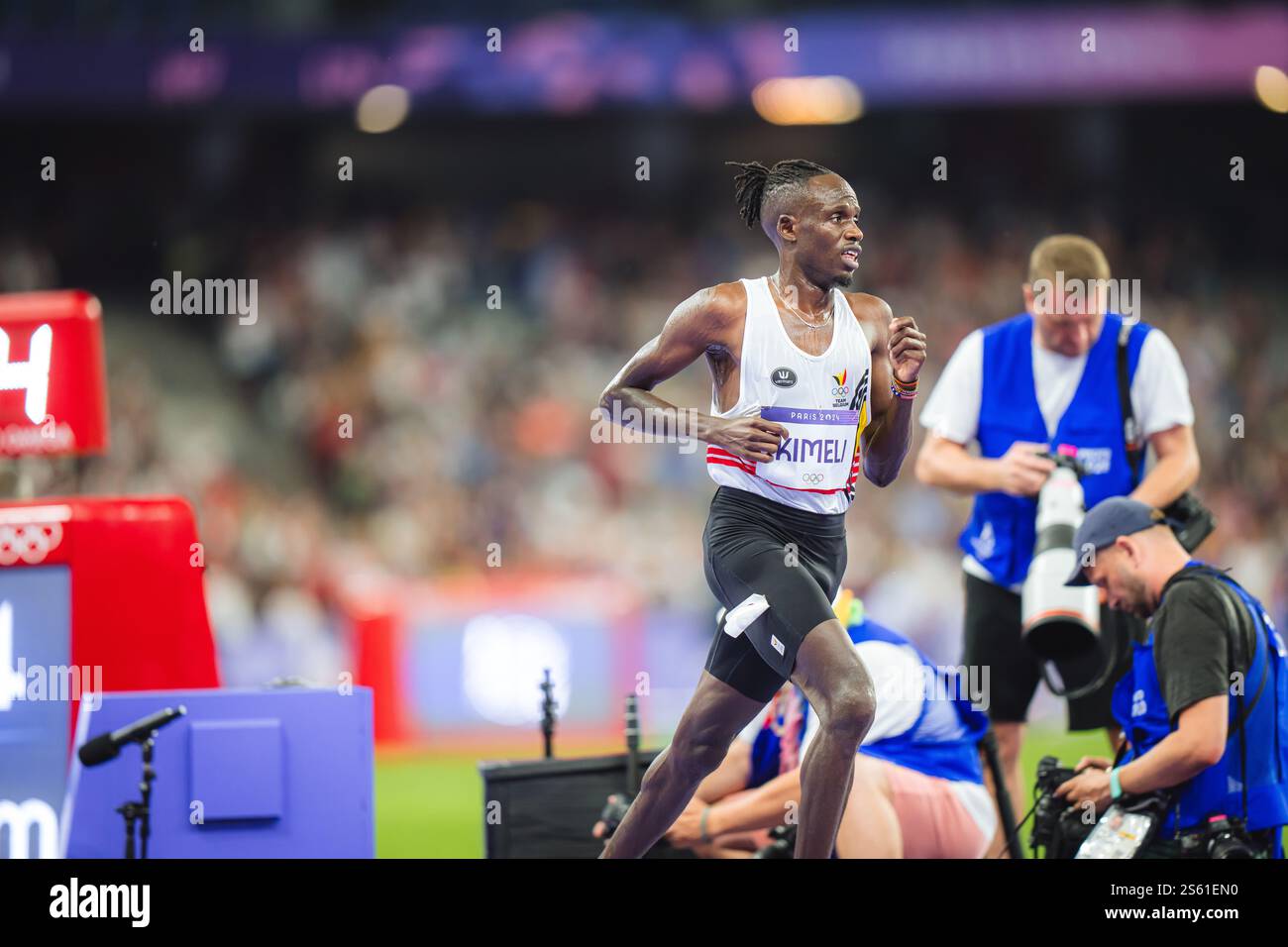 Isaac Kimeli participating in the 10.000 meters at the Paris 2024 ...