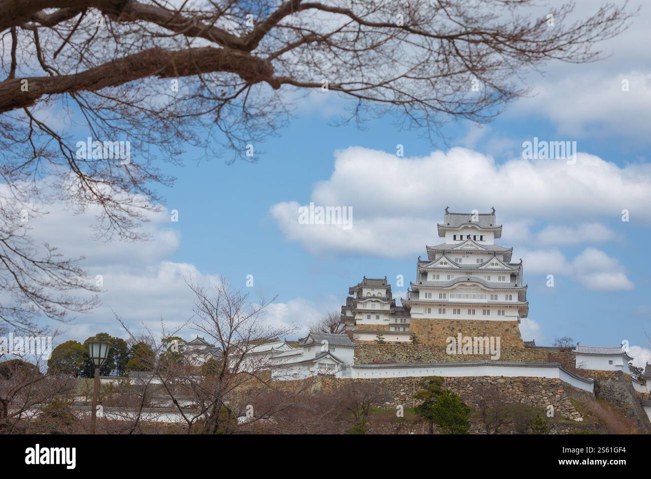 Himeji Castle is one of the most beautiful and grand castles in Japan ...