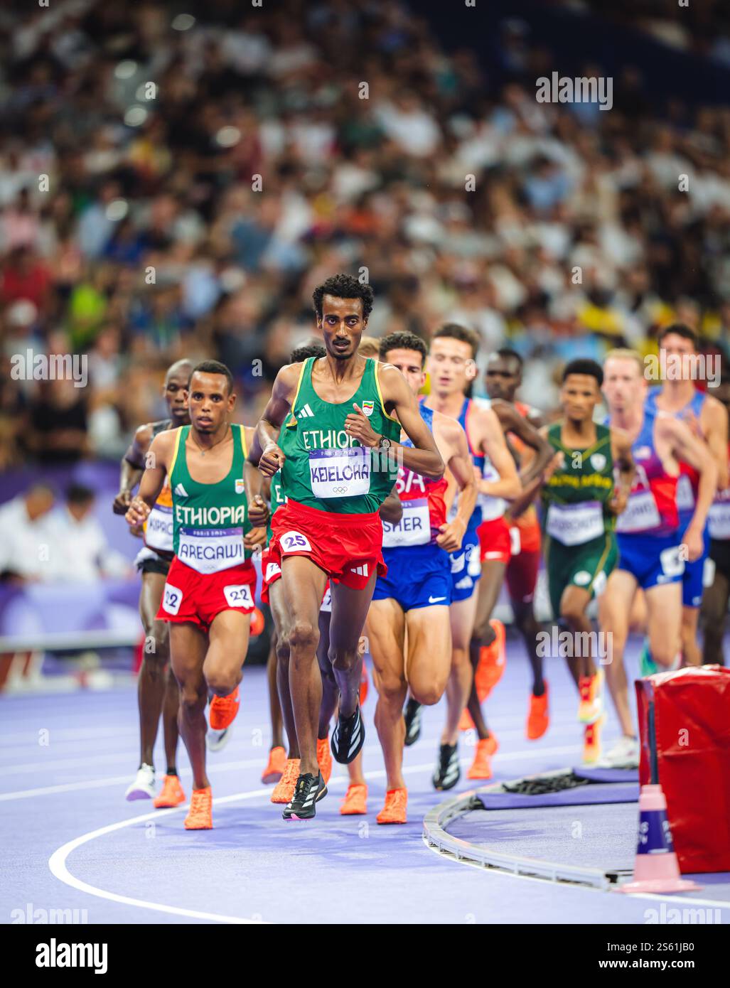 Yomif Kejelcha participating in the 10.000 meters at the Paris 2024 ...