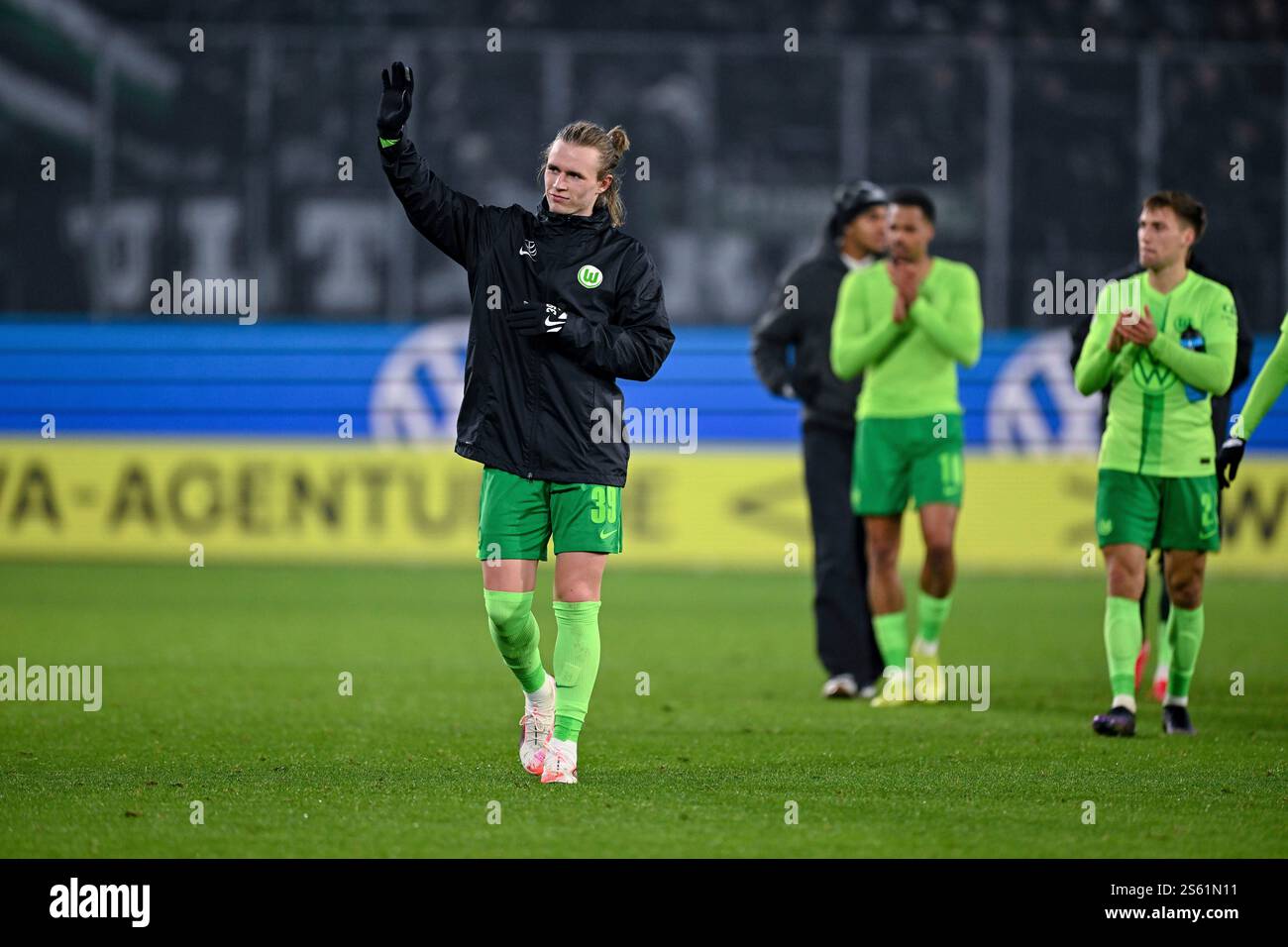 14.01.2025, Fussball, Bundesliga, 17. Spieltag Saison 2024/2025, VfL ...