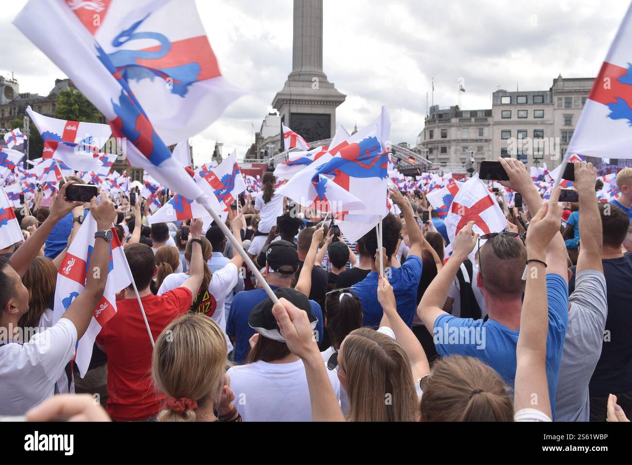 ***EDITORIAL USE ONLY*** England's Lionesses celebrate Euro 2022 ...