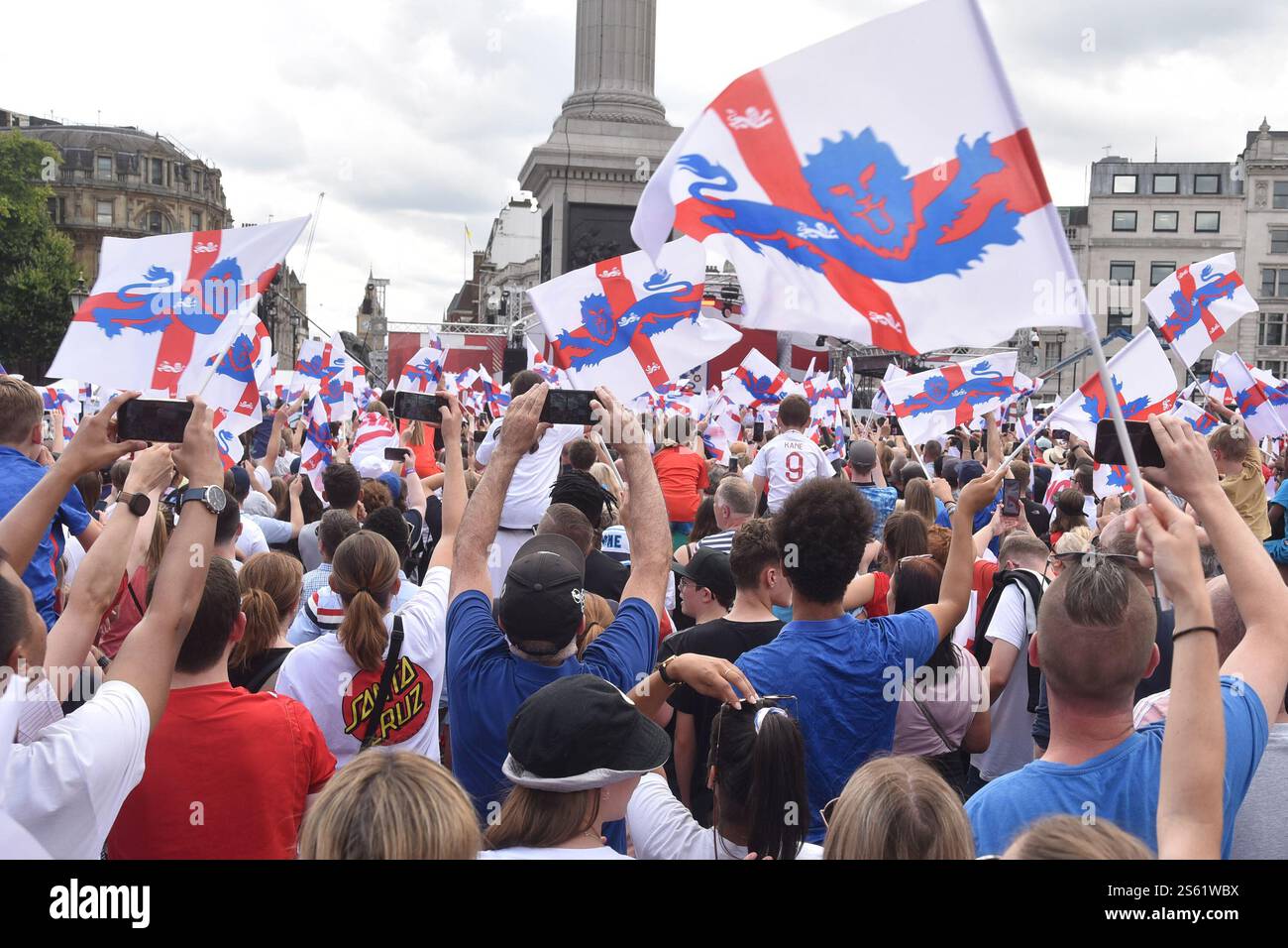 ***EDITORIAL USE ONLY*** England's Lionesses celebrate Euro 2022 ...