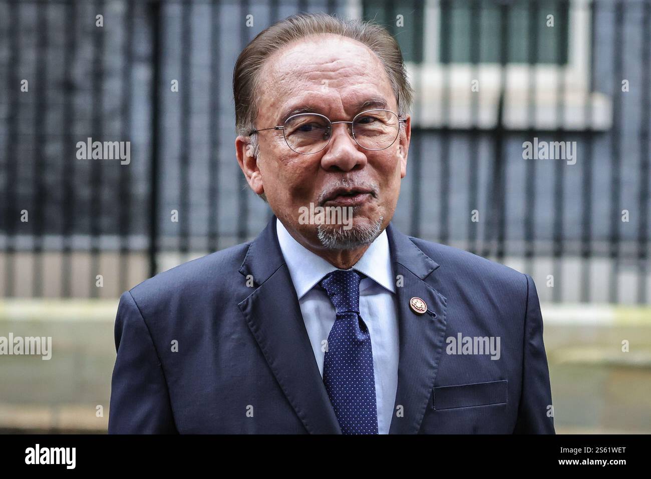 London, UK. 15th Jan, 2025. Prime Minister Anwar Ibrahim of Malaysia ...