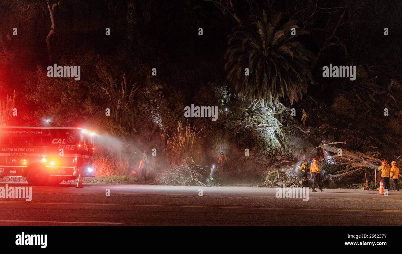 Pacific Palisades, California, USA. 15th Jan, 2025. Cal Fire crew work ...