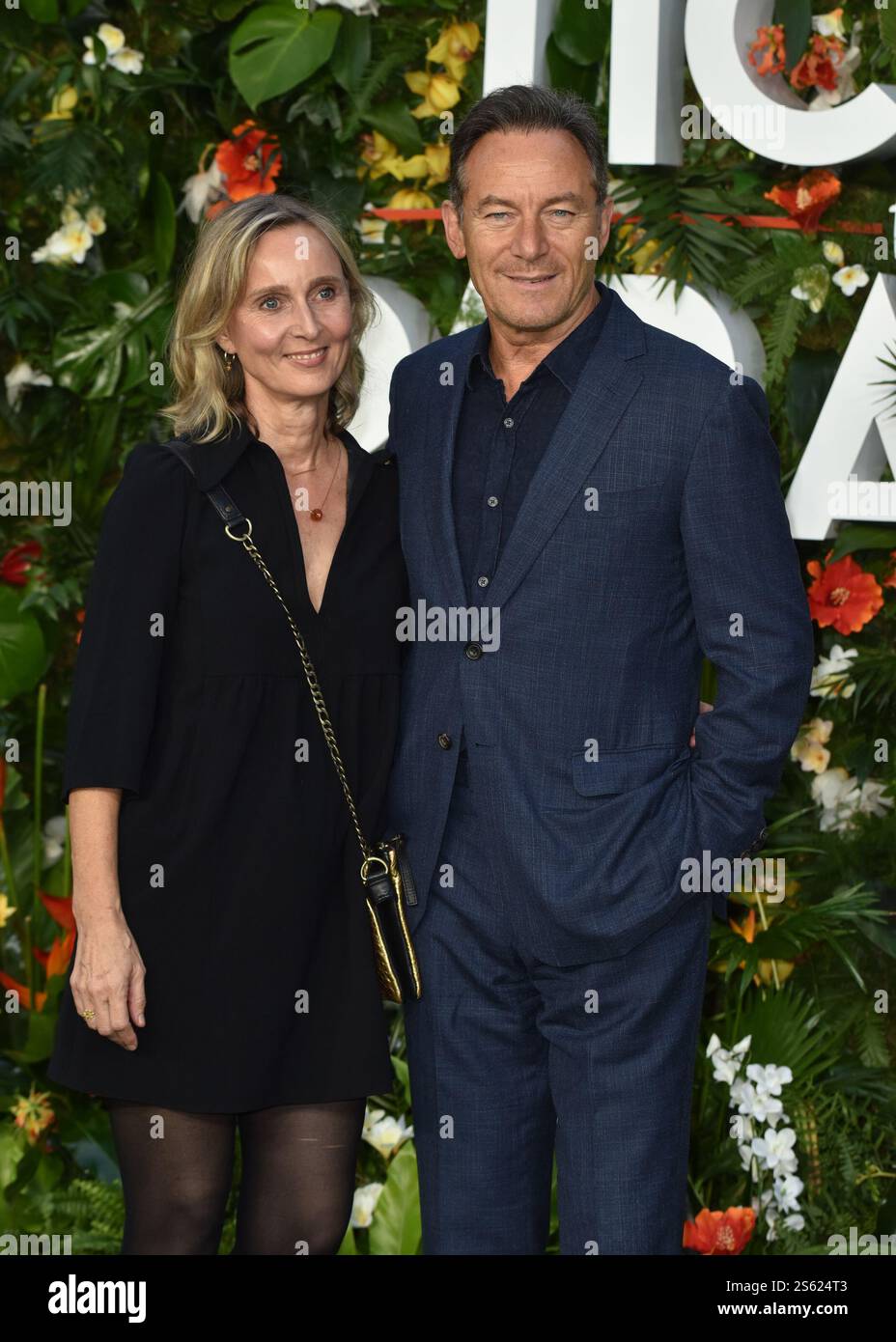 Emma Hewitt and Jason Isaacs attends 'Ticket To Paradise' World ...