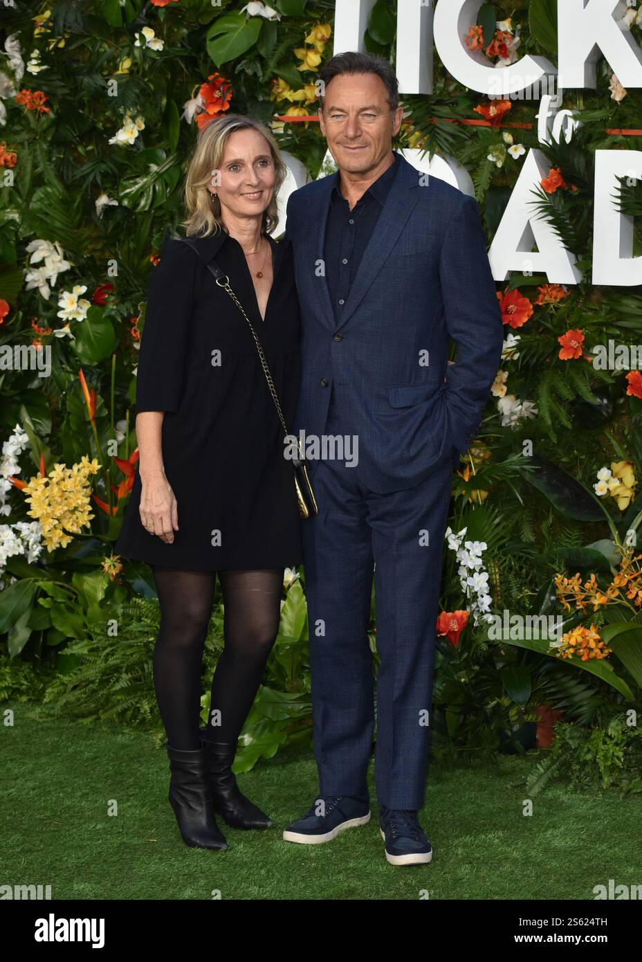 Emma Hewitt and Jason Isaacs attends 'Ticket To Paradise' World ...