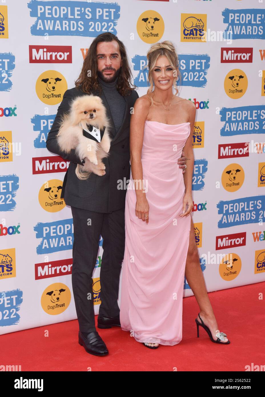 Peter Wicks and Laura Anderson attends 'The Mirror People's Pet Awards ...