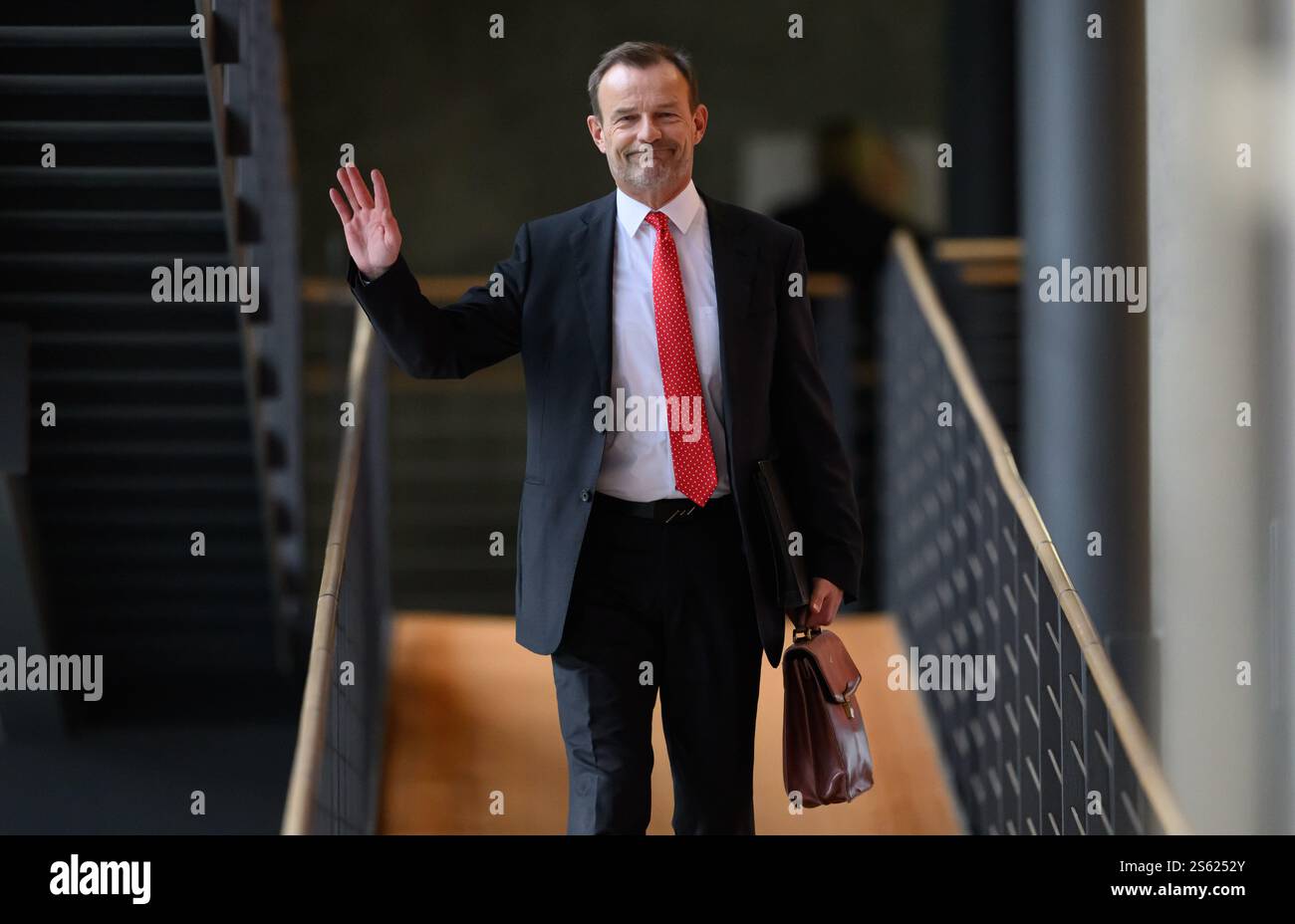 Dresden, Germany. 15th Jan, 2025. Jörg Scheibe, Co-Chairman of the BSW ...