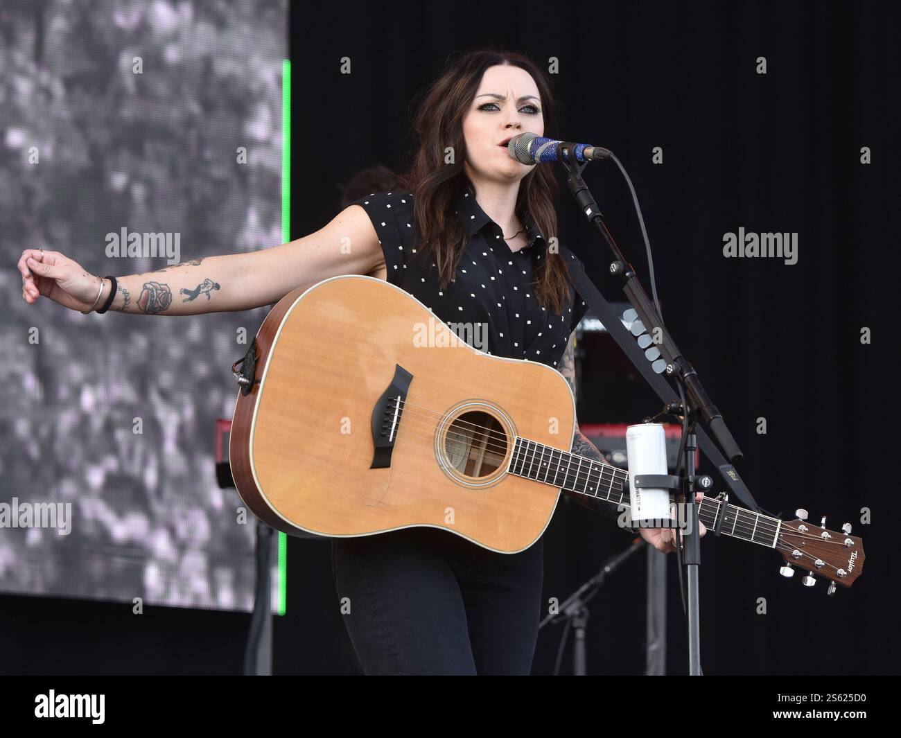 Amy MacDonald performing at the Victorious Festival 2022, at Southsea ...