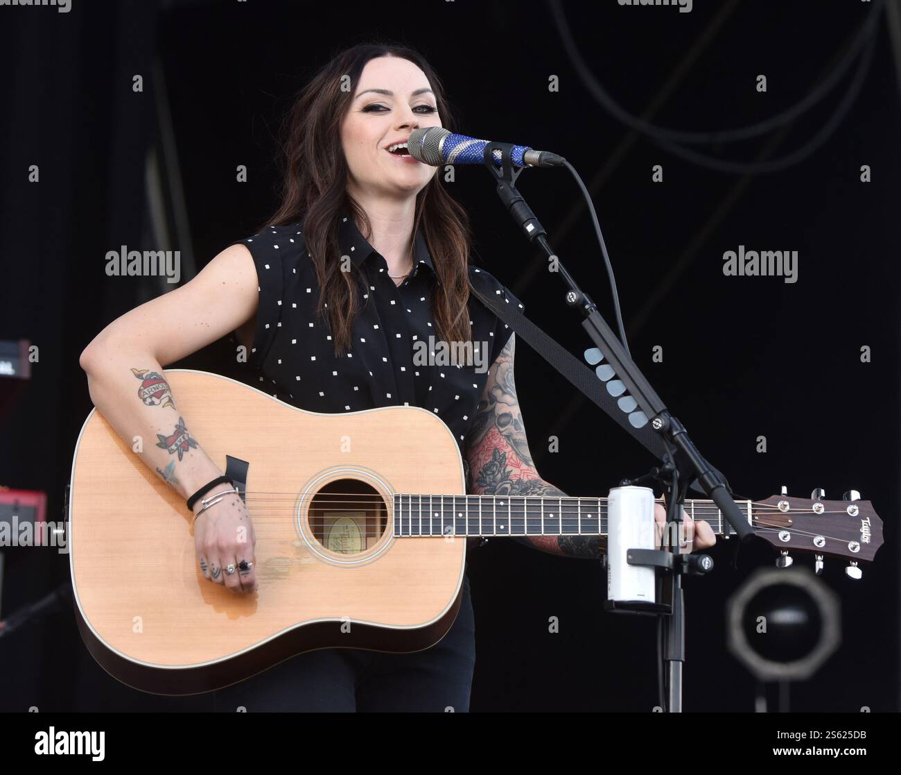 Amy MacDonald performing at the Victorious Festival 2022, at Southsea ...