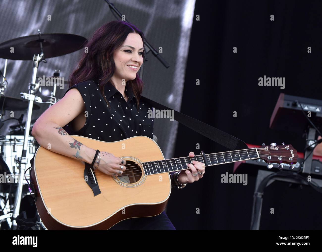 Amy MacDonald performing at the Victorious Festival 2022, at Southsea ...