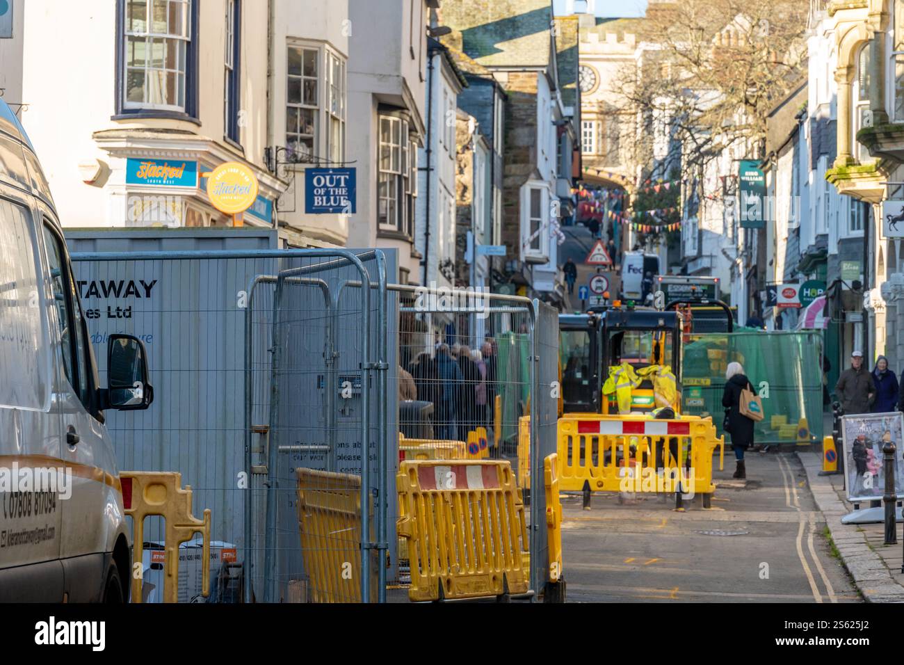 Totnes, UK. 15th Jan, 2025. Lower Fore Street is closed to traffic ...