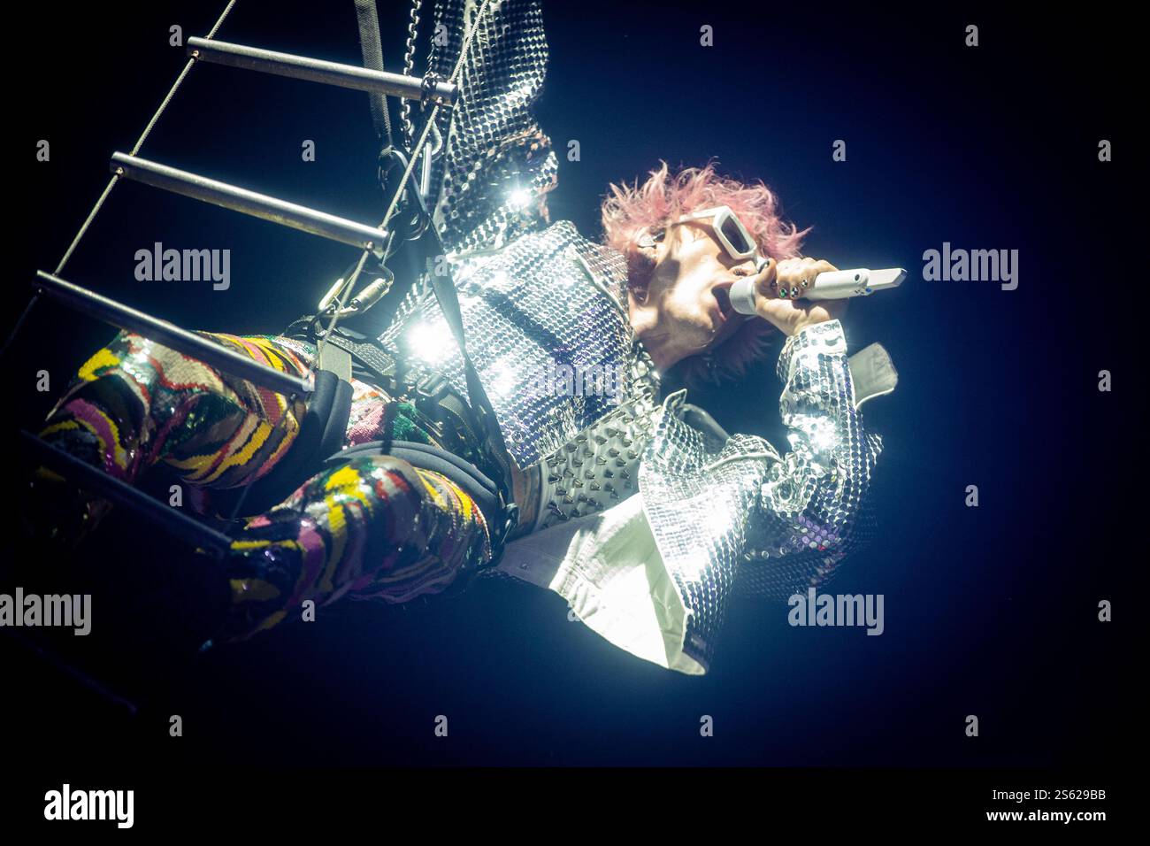 London, UK - October 1st 2022: Machine Gun Kelly performs live at the ...