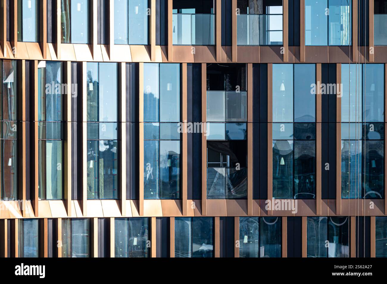 Rectangular cupper patterns of the Oxy tower from Snohetta under ...
