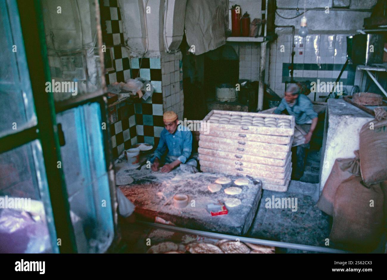 Bakers at work, Damascus, Syria, May 1987 Stock Photo - Alamy