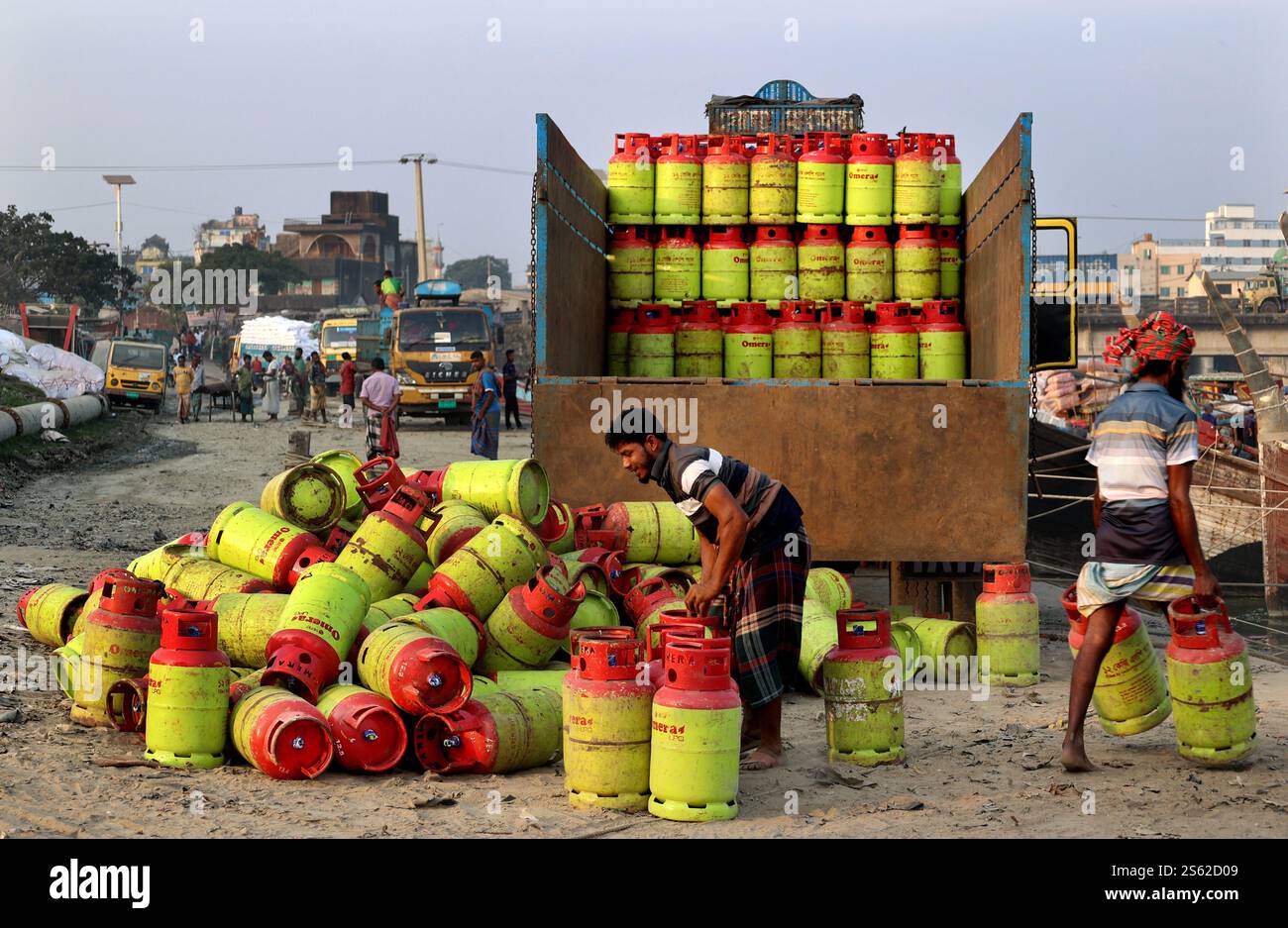 Riverant hi-res stock photography and images - Alamy