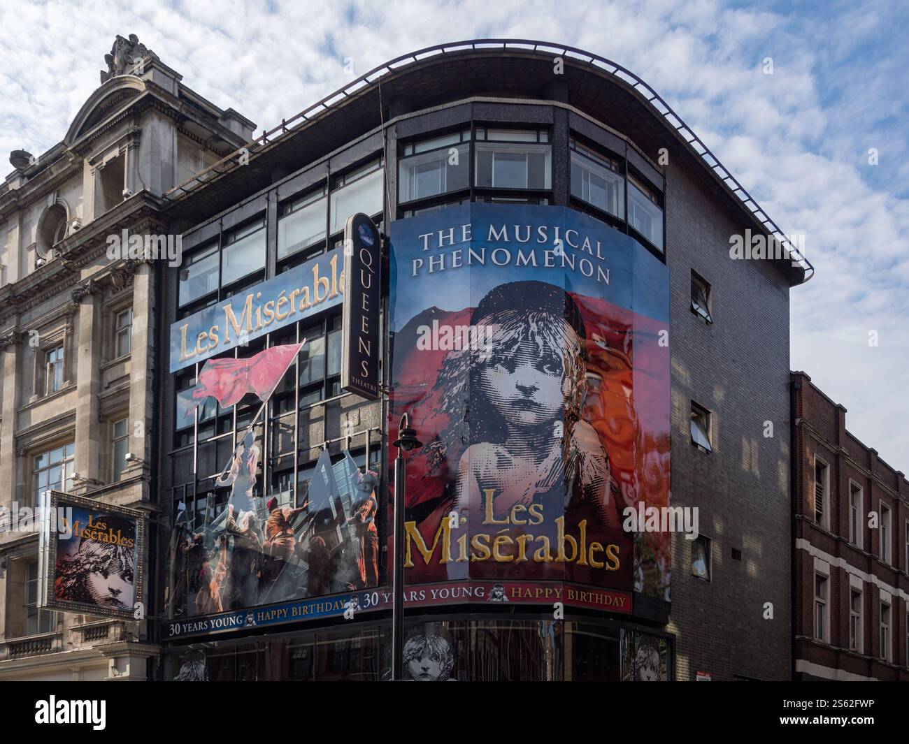 Les mis theatre posters hi-res stock photography and images - Alamy