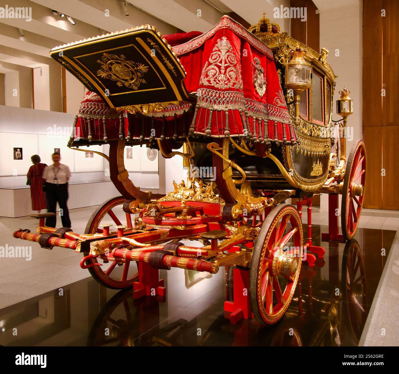 1829-1823 Carriage of the Royal Crown by coach maker Julian Gonzalez ...