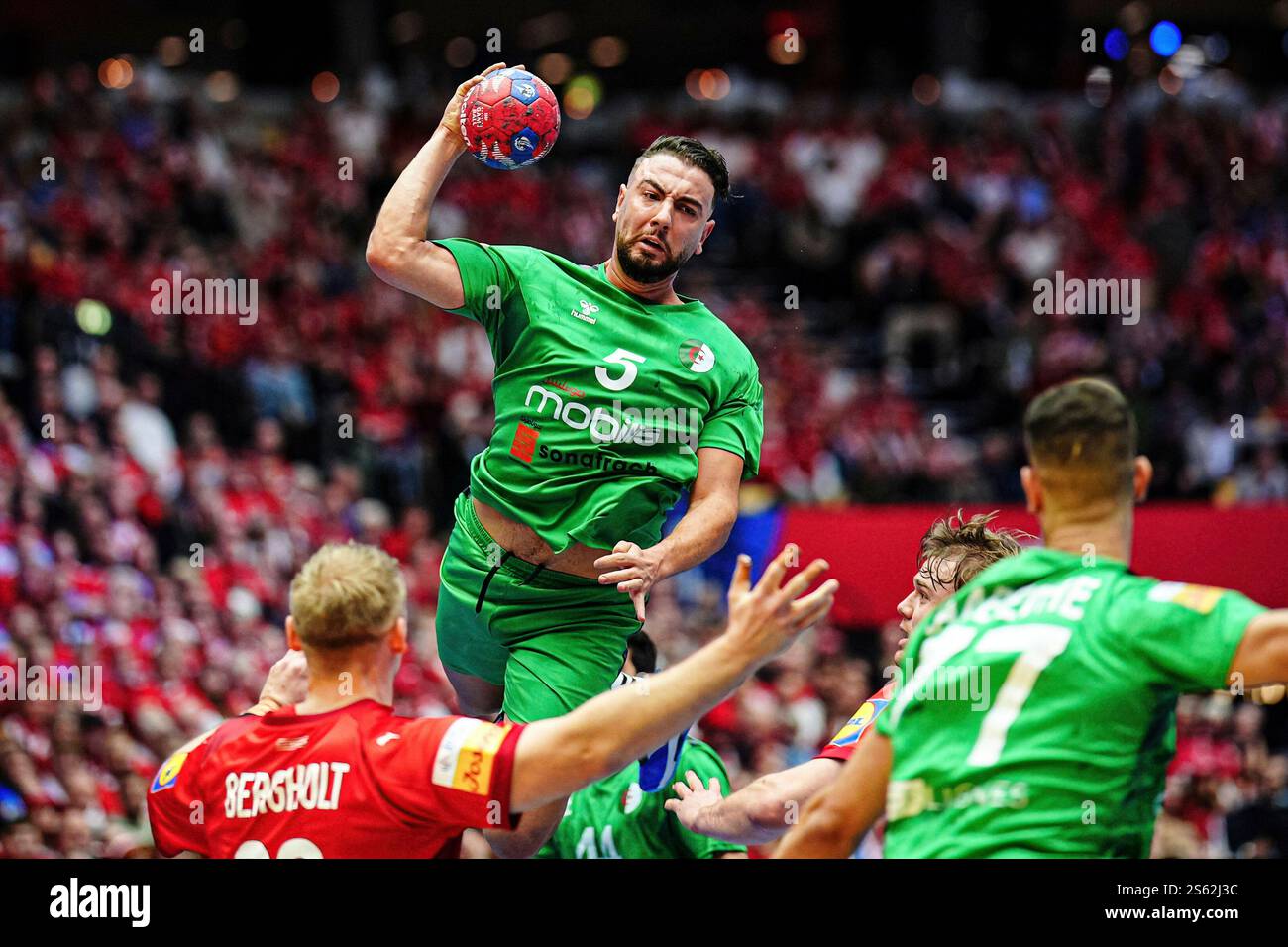 Rabah Racim Meddahi (Algerien, #05) DEN, Daenemark vs. Algerien, Handball, IHF Weltmeisterschaft ...