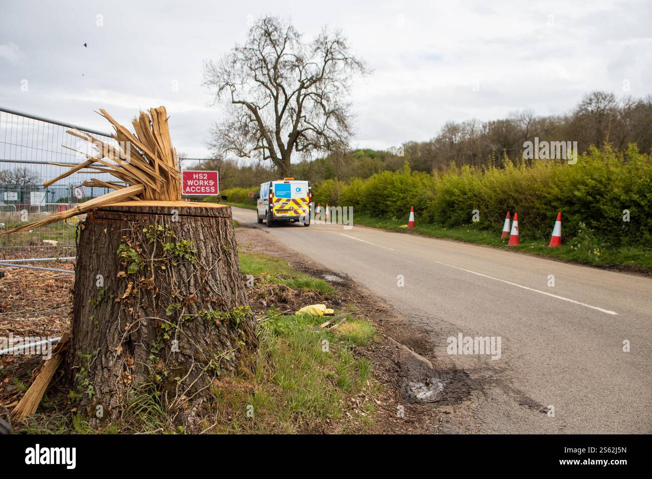 Hs2 compound hi-res stock photography and images - Alamy