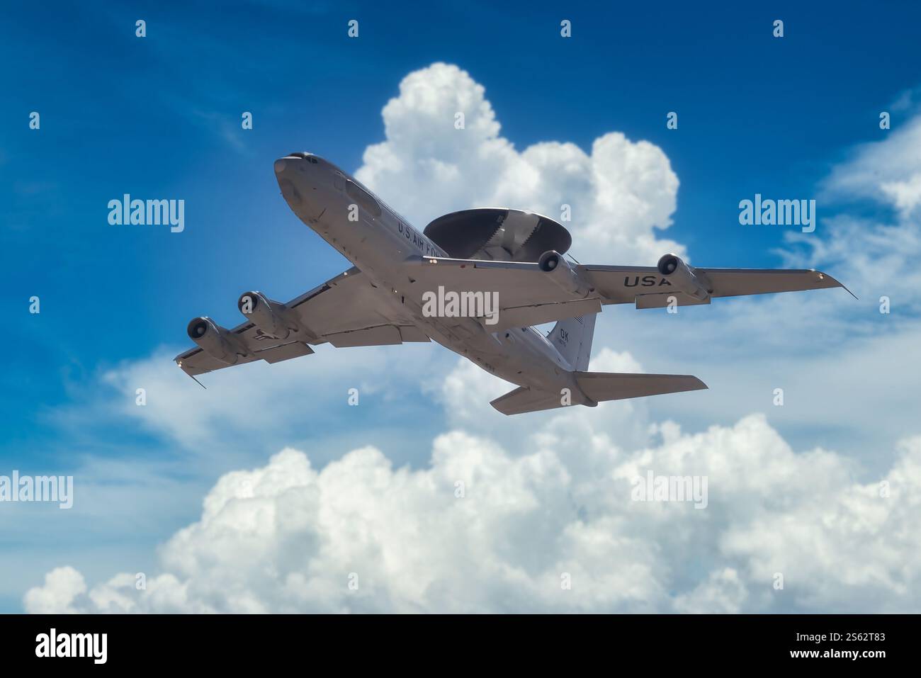 Ciel modifie hi-res stock photography and images - Alamy