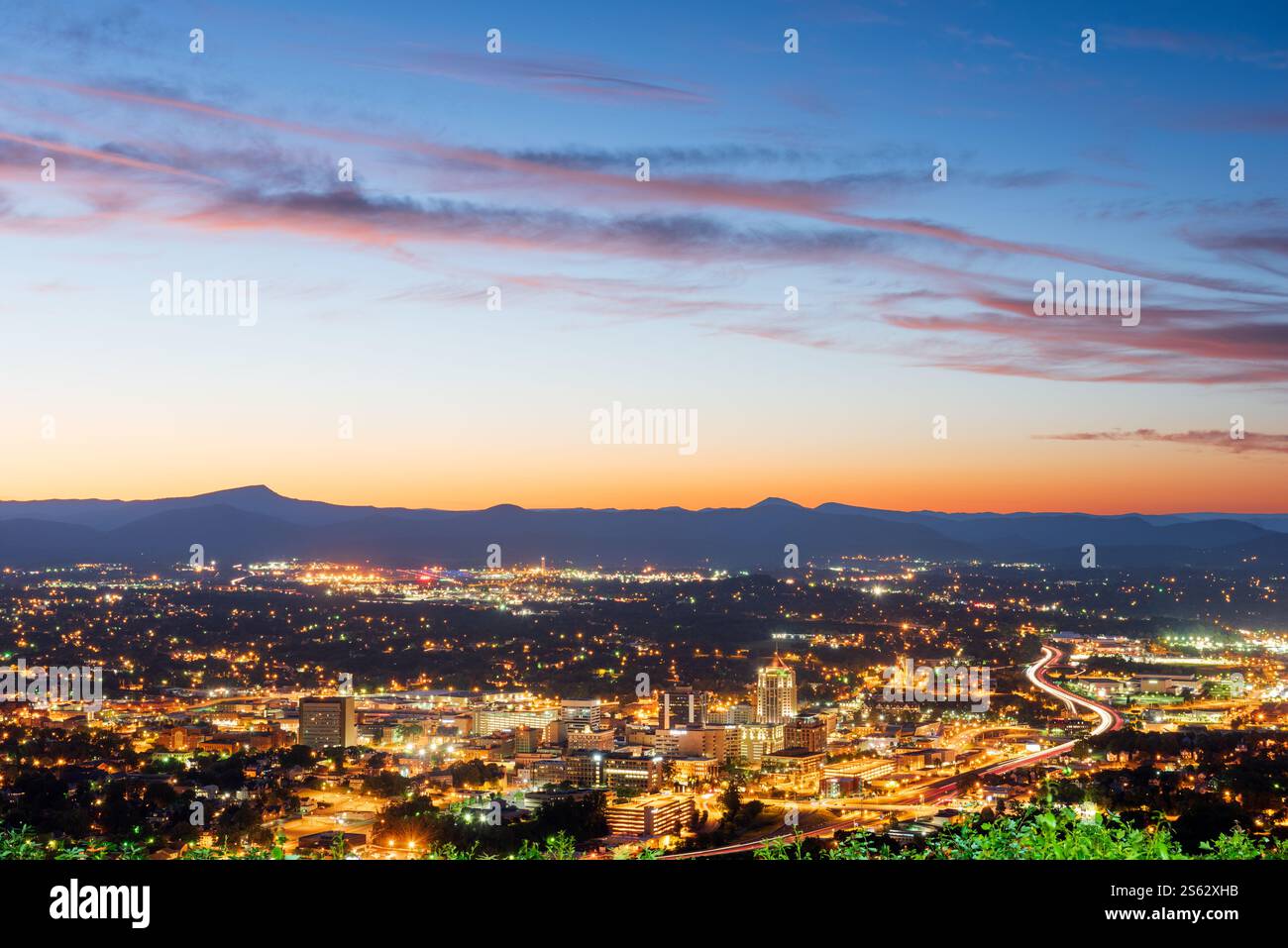 Roanoke, Virginia, USA downtown skyline at dusk Stock Photo - Alamy