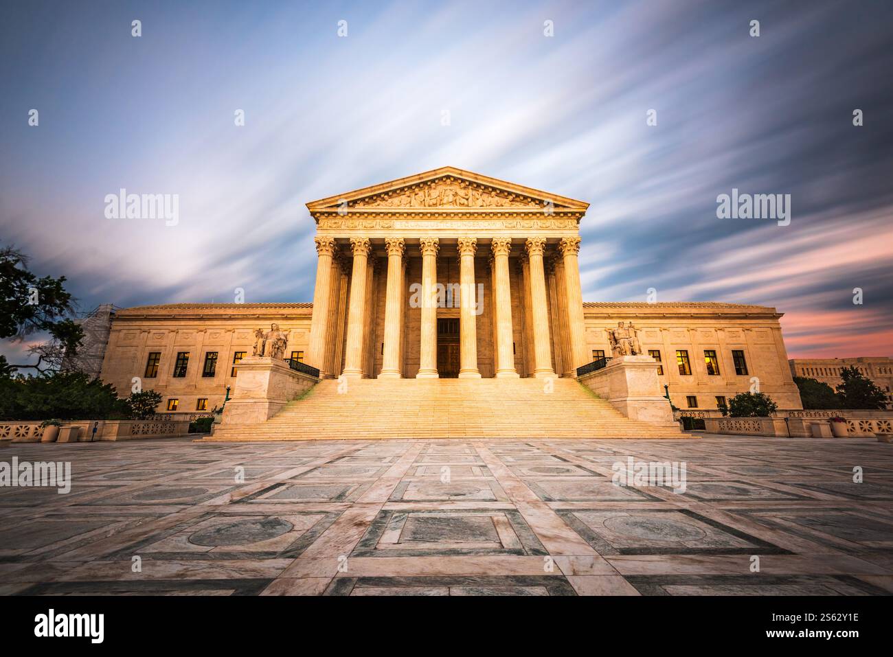 Washington architecture courthouse court evening sky hi-res stock photography and images - Alamy