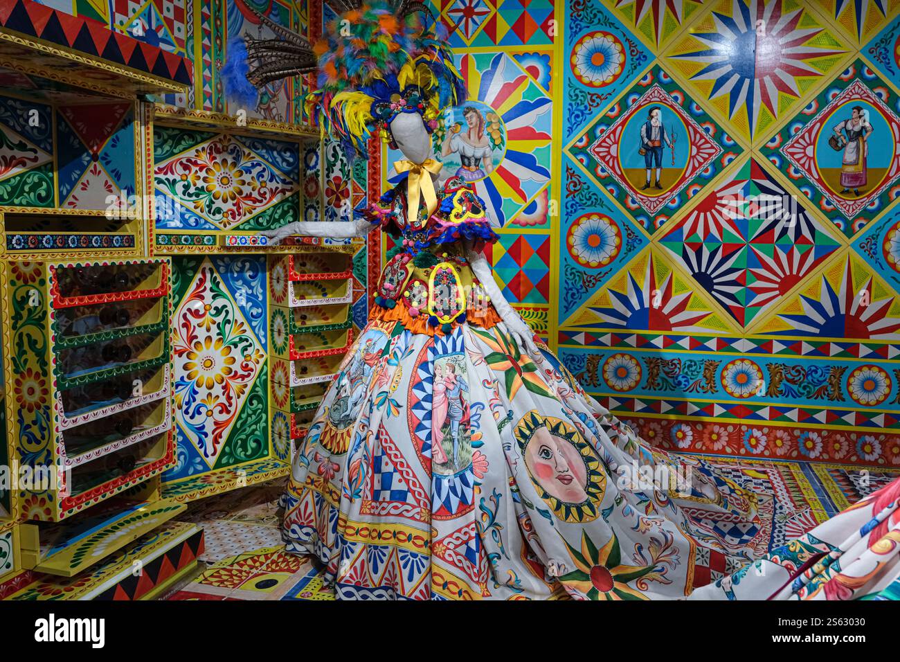 Dolce&Gabbana Exhibition From January 10, 2025 to March 31, 2025 ...