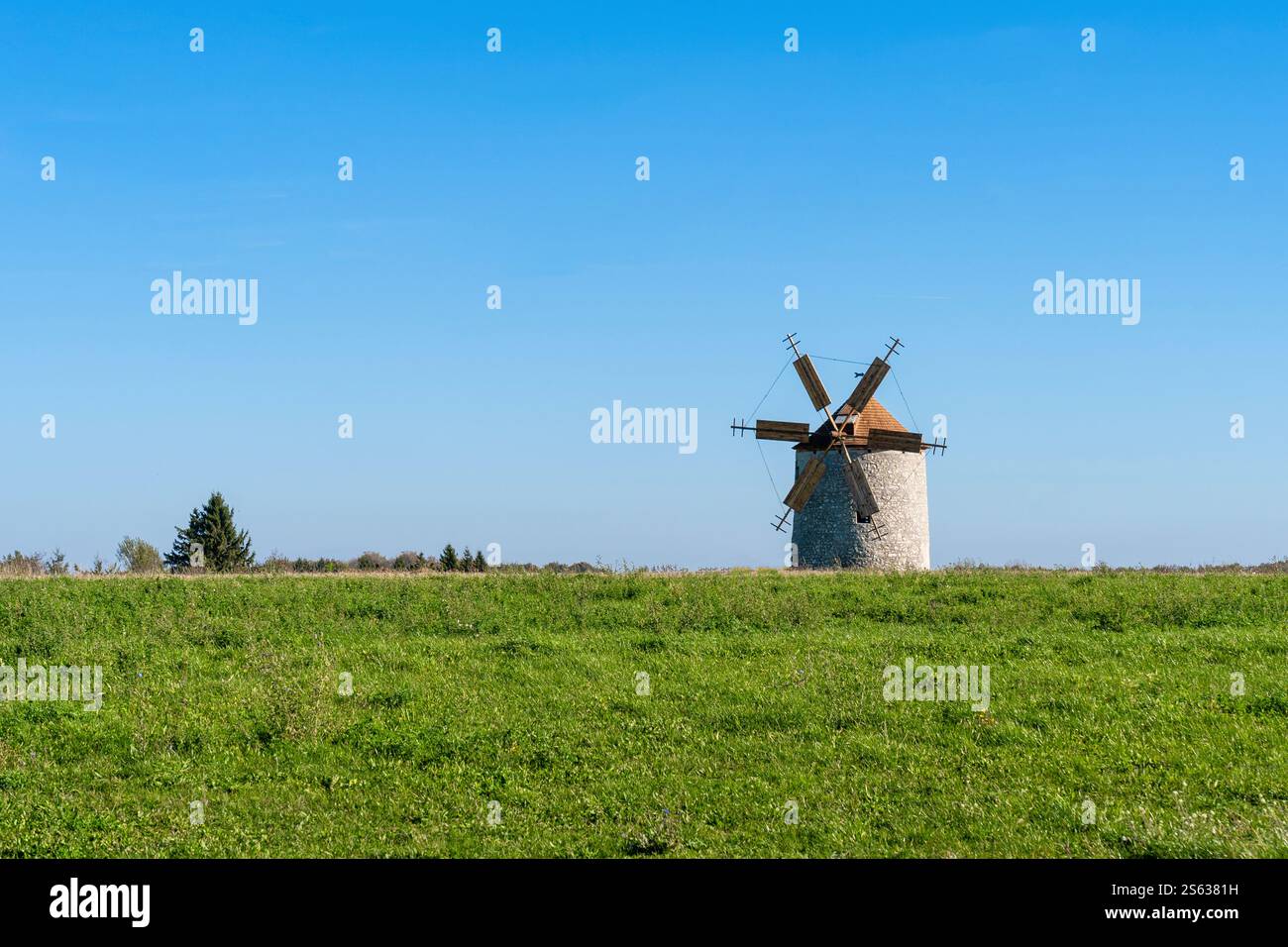 Old fashioned windmill wind turbine hi-res stock photography and images ...