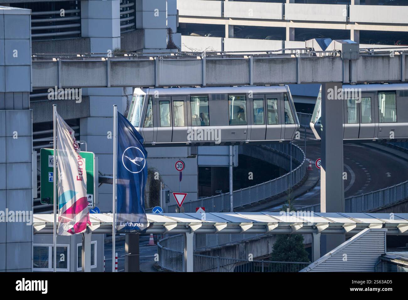 Düsseldorf Airport, terminal building, Skytrain, connects the airport ...