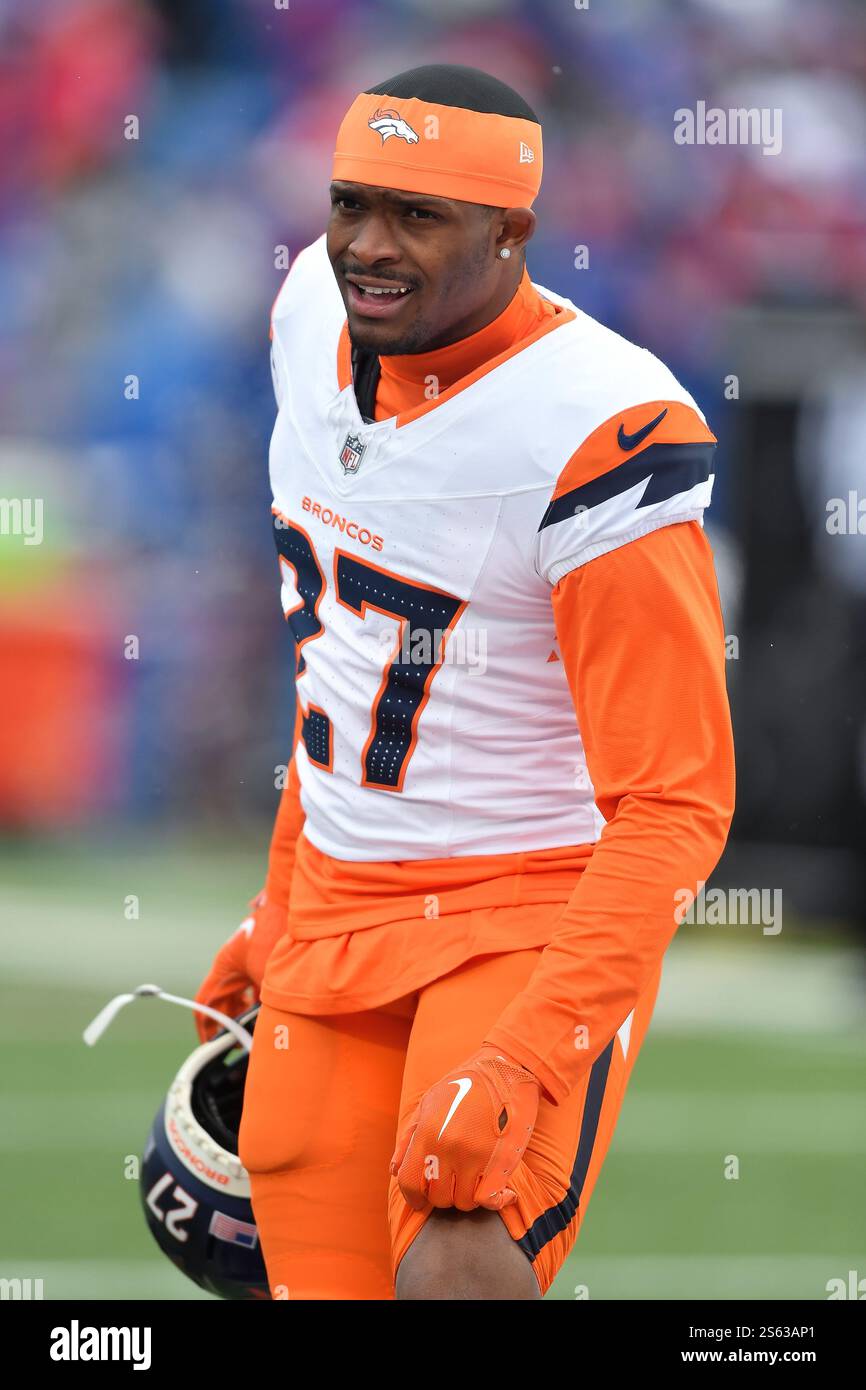 Denver Broncos cornerback Damarri Mathis (27) warms up before an NFL ...