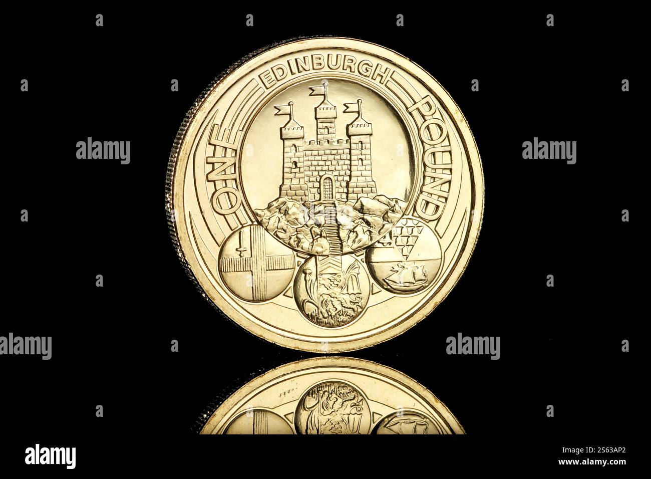 Edinburgh one pound coin hi-res stock photography and images - Alamy
