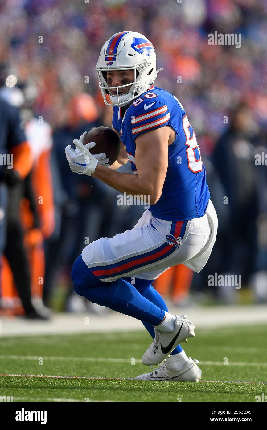 Buffalo Bills tight end Dalton Kincaid (86) runs with the ball during ...