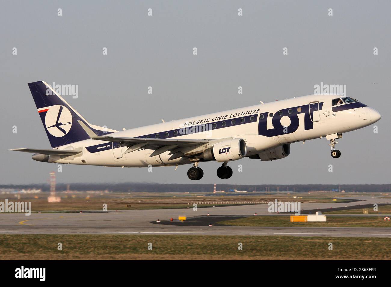LOT Polish Airlines Embraer 170 with registration SP-LDD just airborne ...
