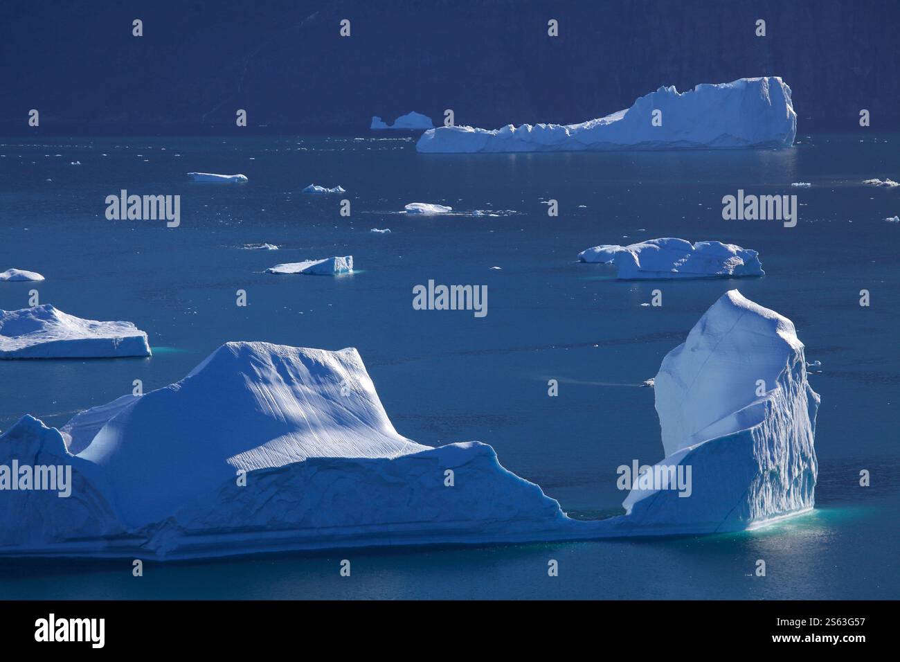Icebergs floating in Karrat Fjord.Baffin Bay.Western Greenland ...