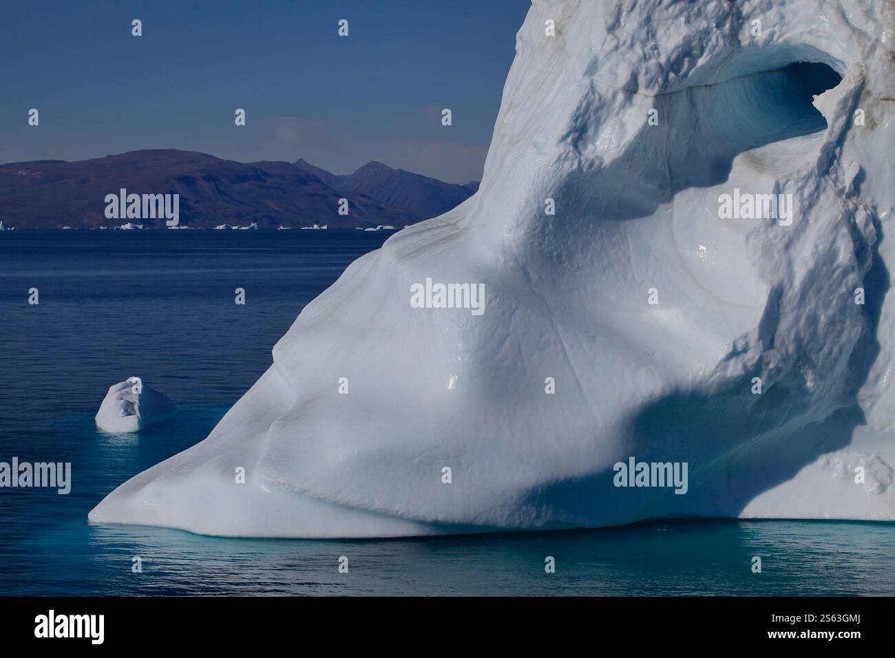 Icebergs floating in Karrat Fjord.Baffin Bay.Western Greenland ...