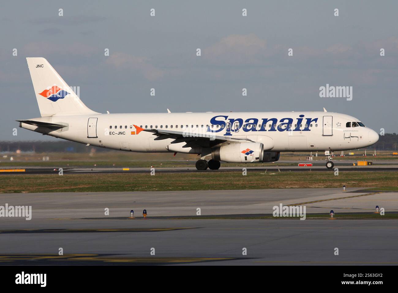 Spanish Spanair Airbus A320-200 with registration EC-JNC on take off ...