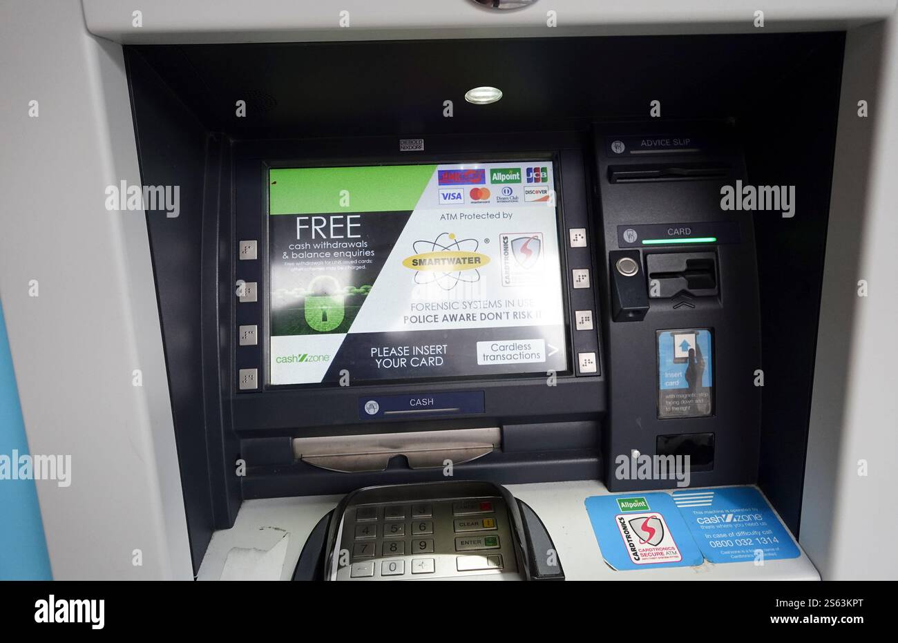 Atm cash screen hi-res stock photography and images - Alamy