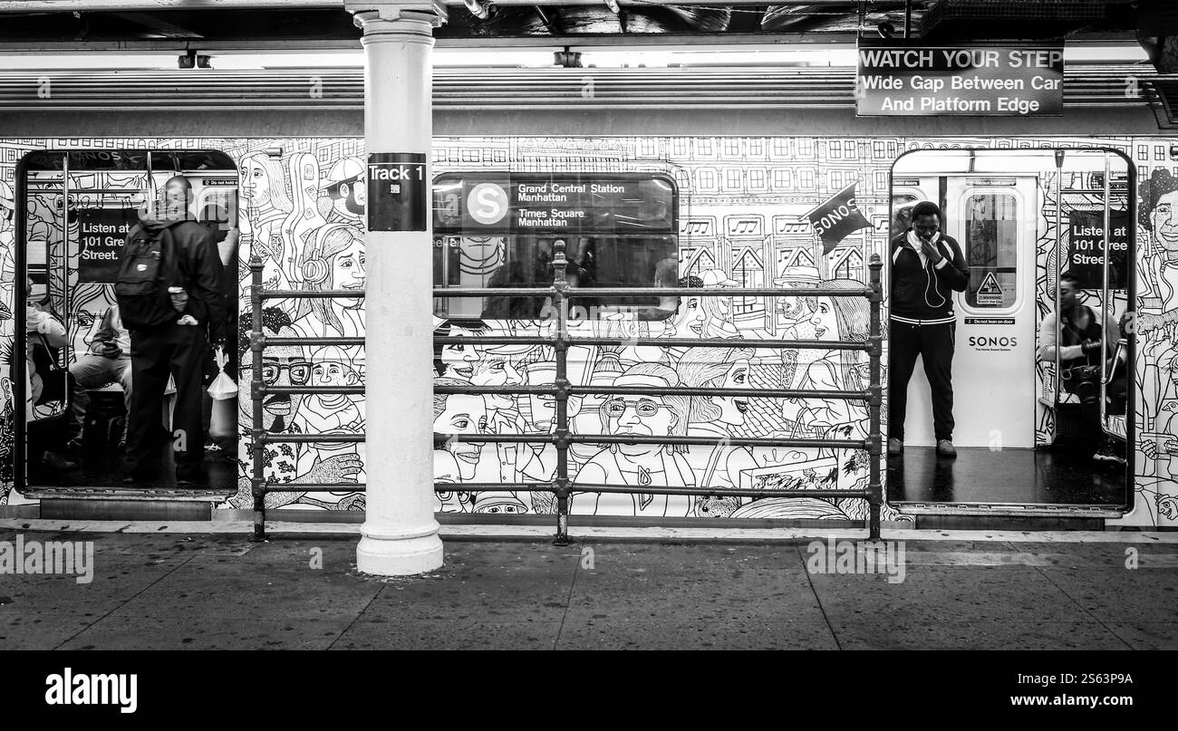 New york subway graffiti hi-res stock photography and images - Alamy