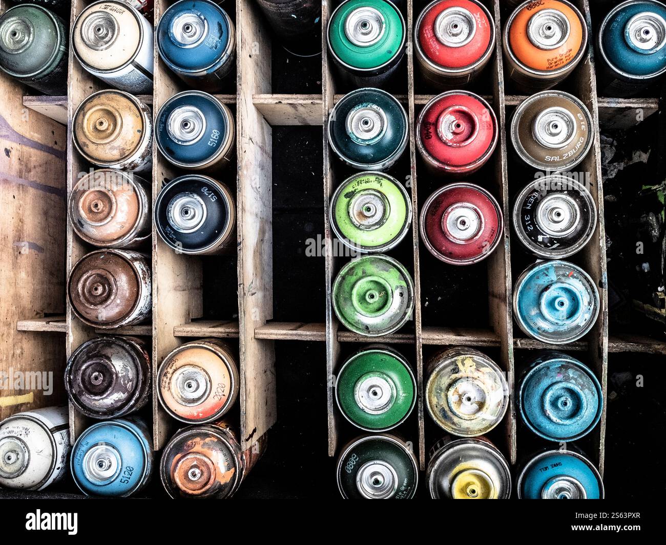 top view on coloured spray cans used for graffiti Stock Photo - Alamy