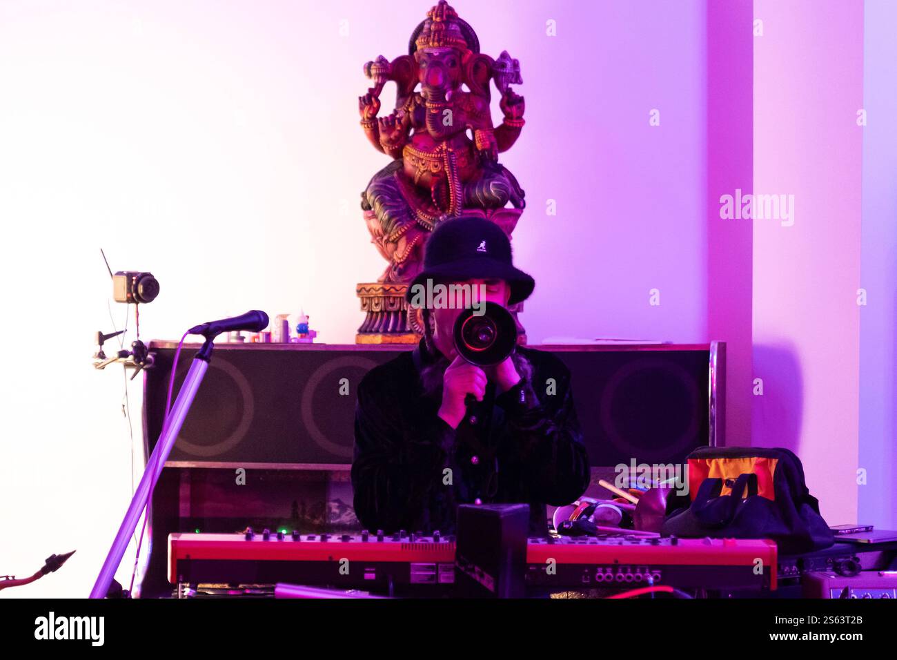 Band new york hieroglyphics hi-res stock photography and images - Alamy