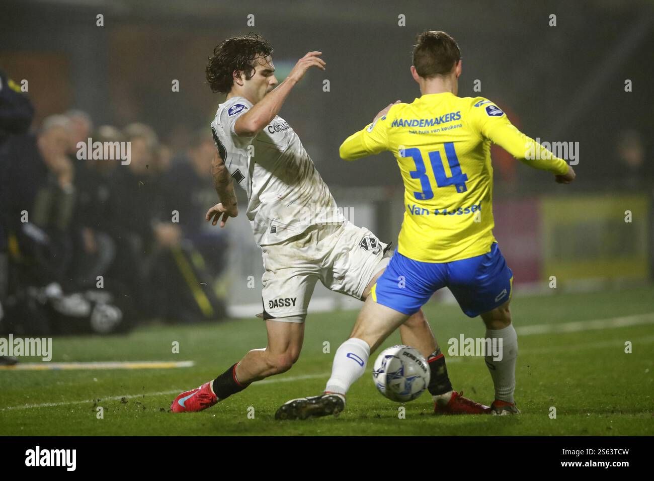 WAALWIJK - (l-r) Miguel Rodriguez of FC Utrecht, Luuk Wouters of RKC Waalwijk during the KNVB ...