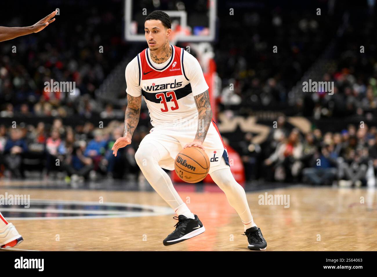 Washington Wizards forward Kyle Kuzma (33) in action during the second ...
