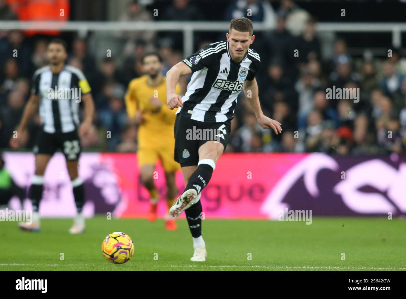 Newcastle United's Sven Botman makes a pass during the Premier League ...