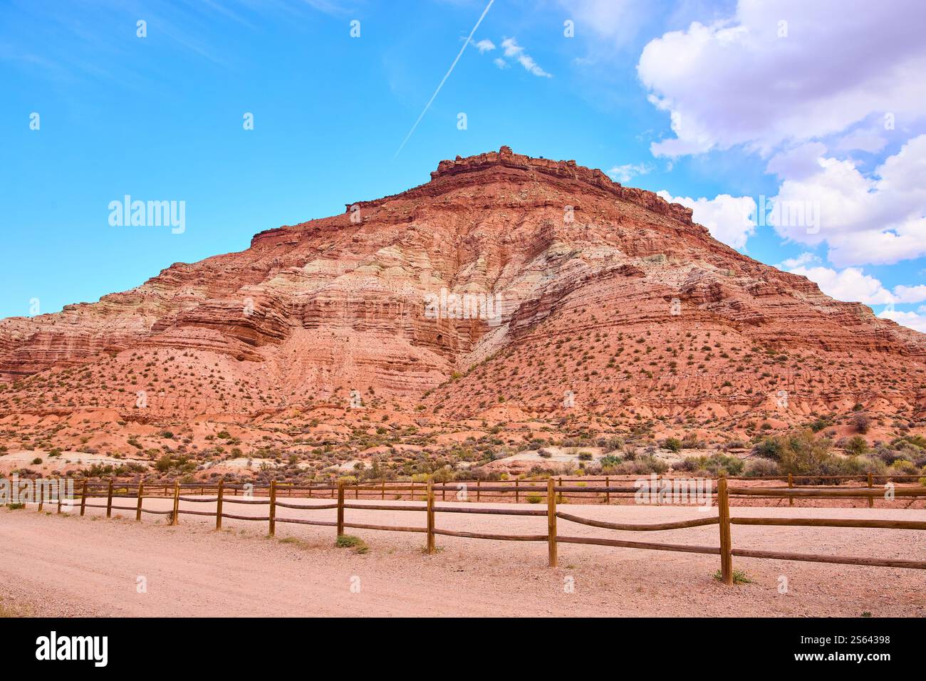 Red Rock Butte and Wooden Fence in Southwest Desert at Eye Level Stock ...